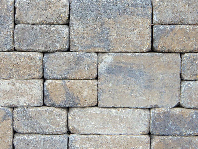 Masters Concrete | Hardscapes | Liberty Stone Chateau Wall