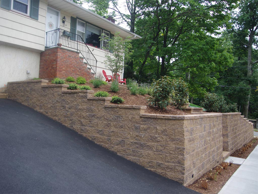 Masters Concrete | Hardscapes | LIberty Stone Fortus System