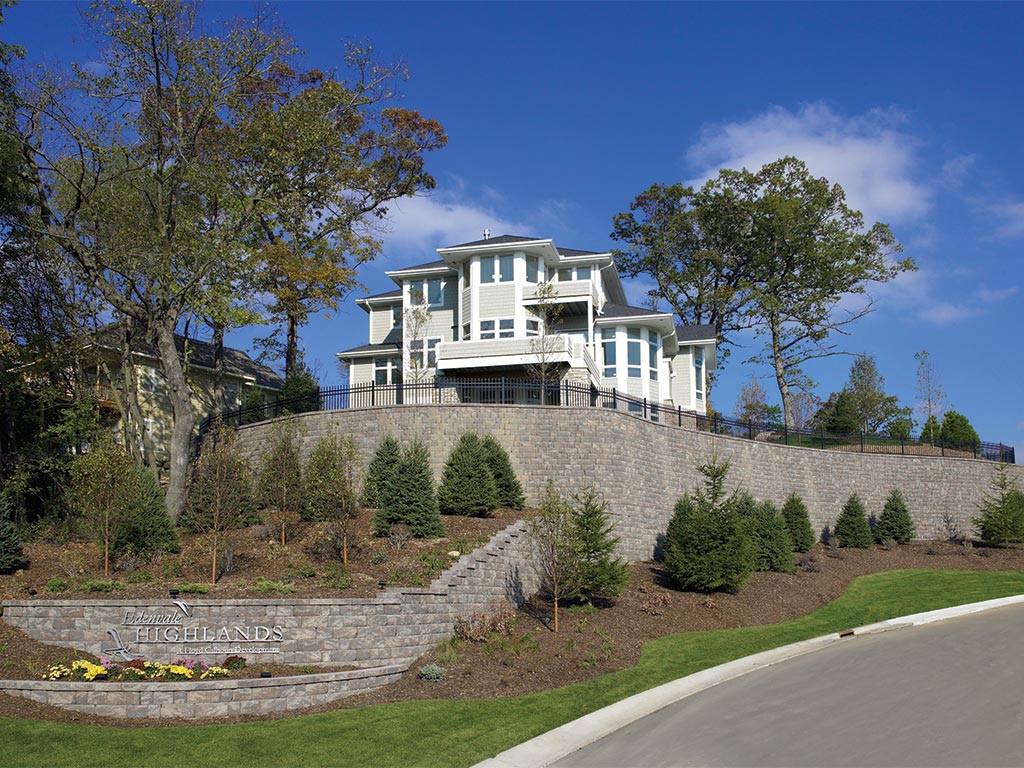 Masters Concrete | Hardscapes | Diamond / Pro Wall System